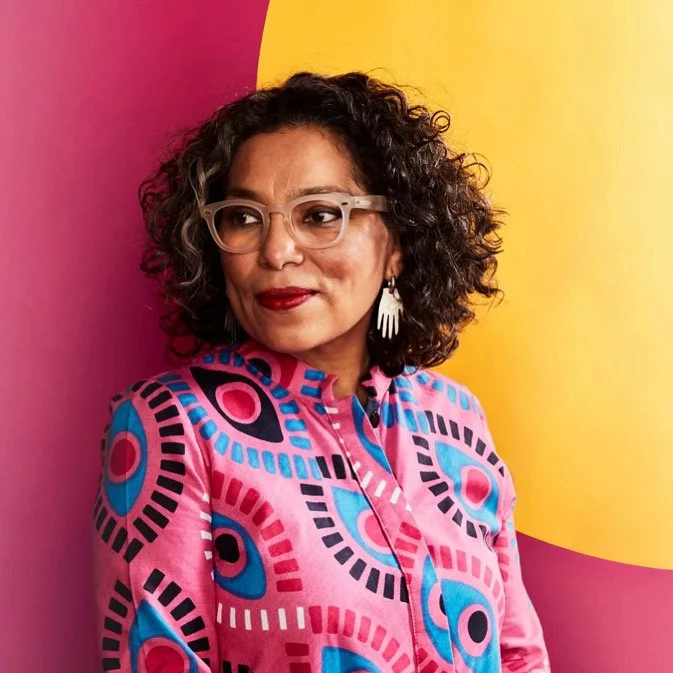 Claudia — Claudia Castro Luna