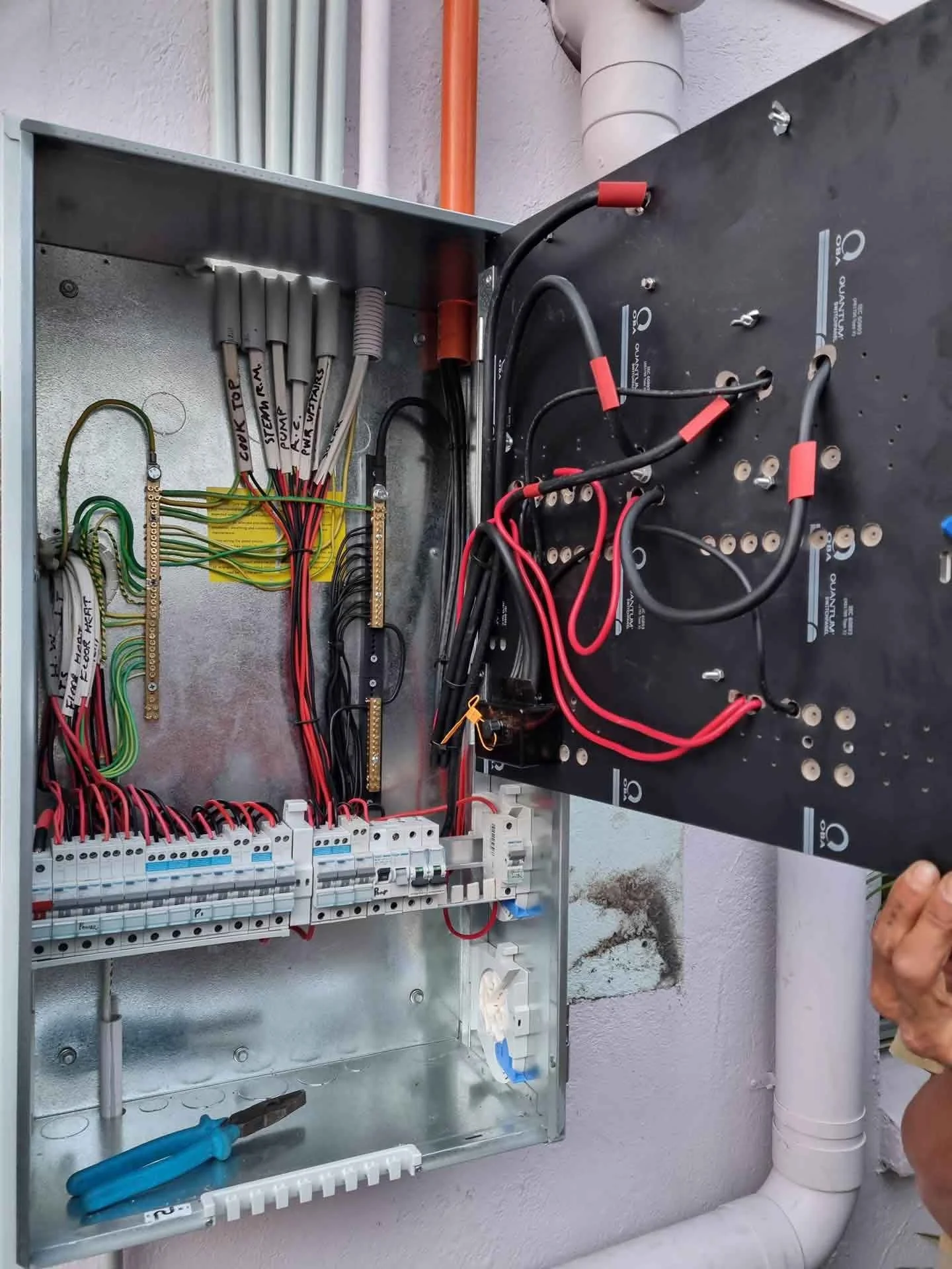 Bailey's Electrical Contracting | Solar + Electrical servicing the ...