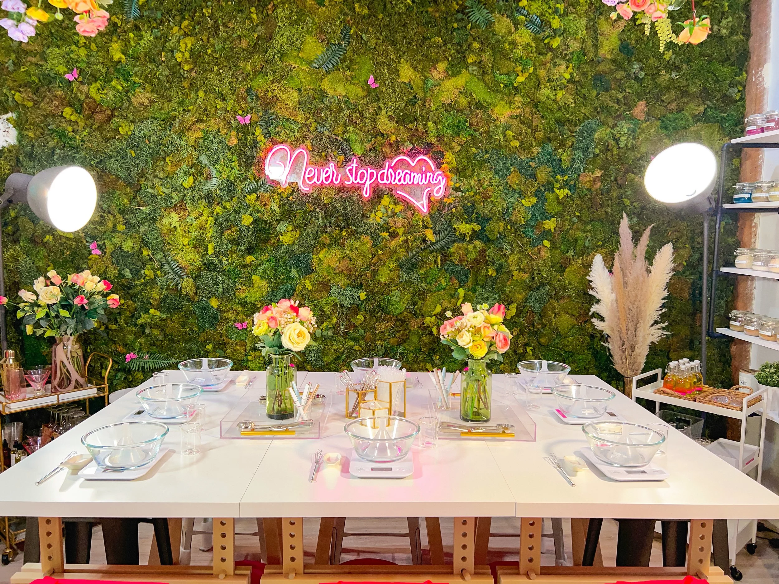 SKINCARE BAR EXPERIENCE