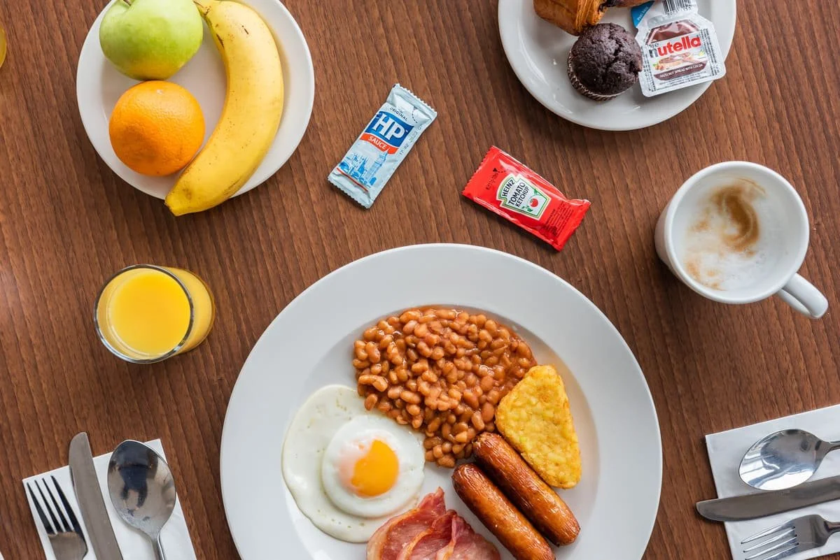 Dining, Our Restaurant and the Bar — The Cliffden Hotel