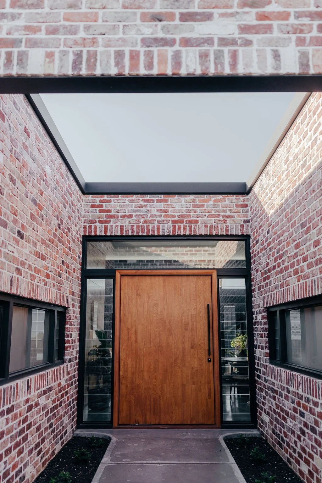 AUGUSTUS HOUSE — Minted Elevated Living