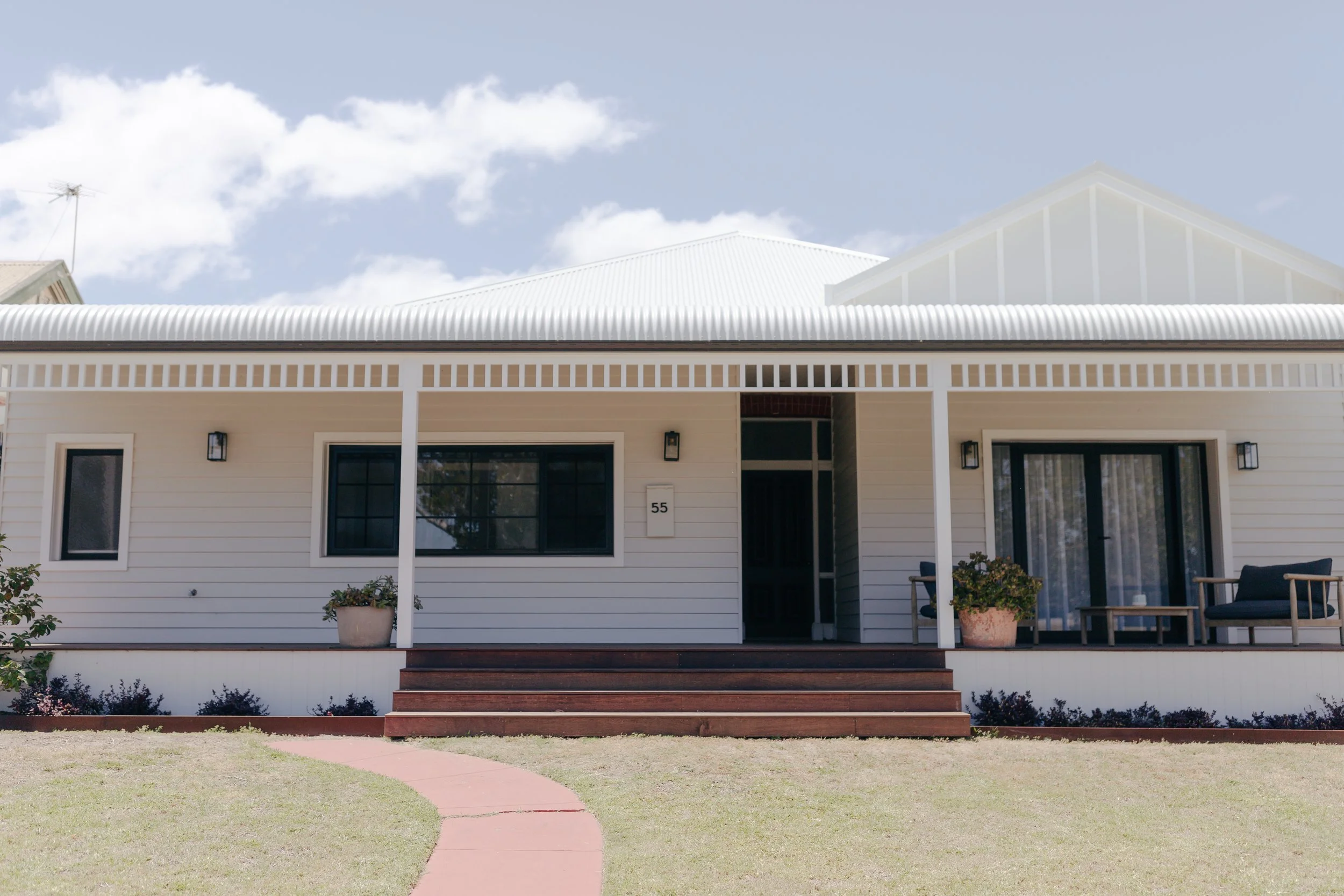 FRANCIS HOUSE — Minted Elevated Living