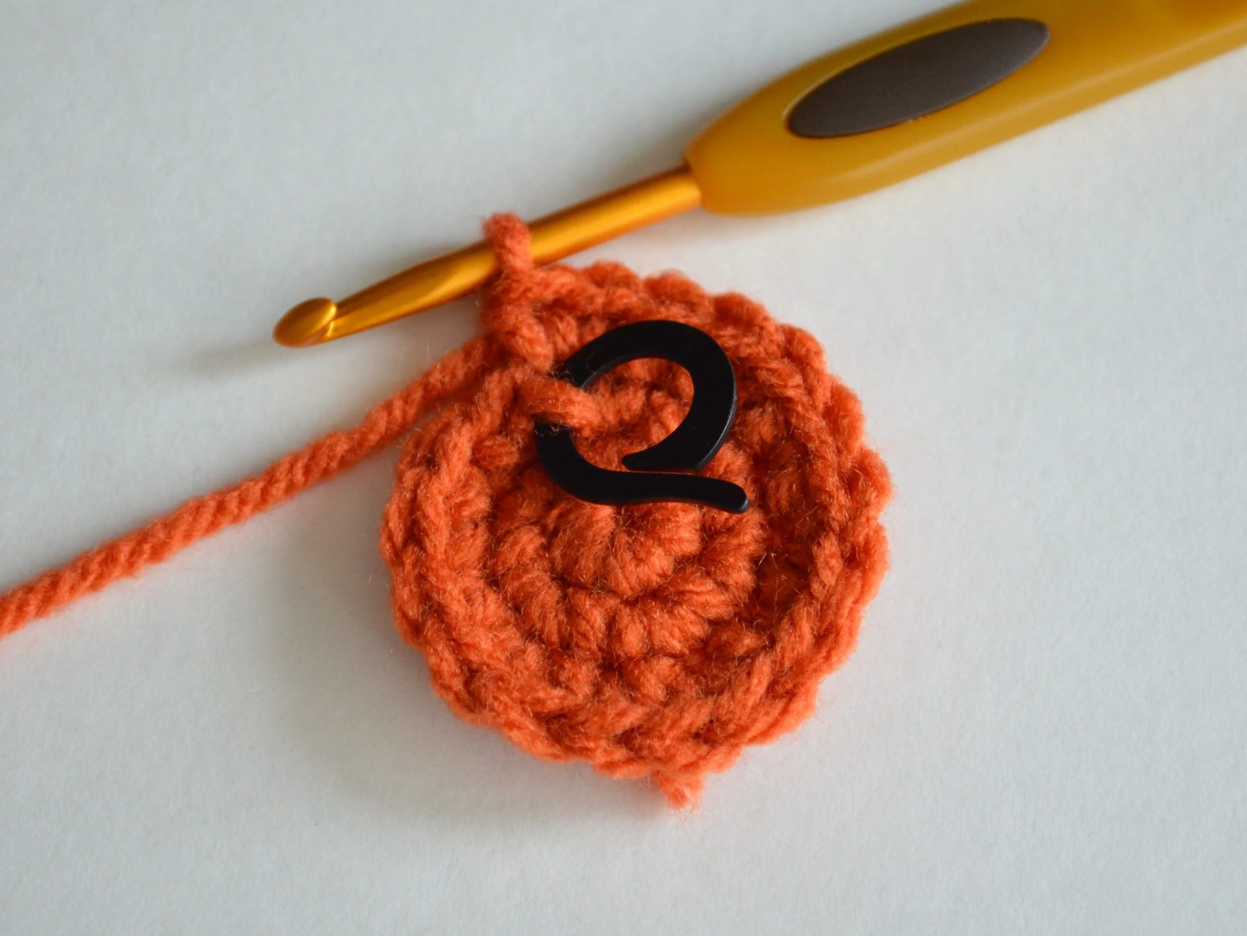 How to Crochet in the Round and Increase — Pops de Milk - Fun and Nerdy ...