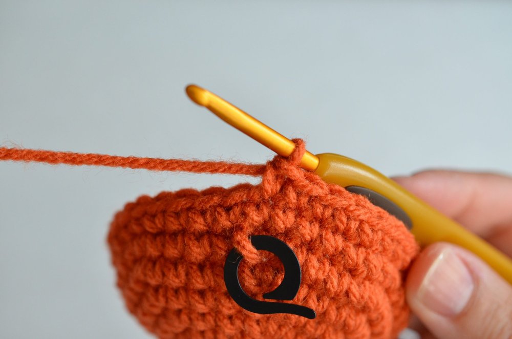 How to Crochet in the Round and Decrease — Pops de Milk - Fun and Nerdy ...