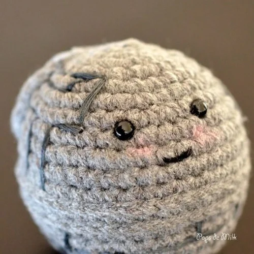 Cutest Little Death Star Crochet Pattern — Pops de Milk - Fun and Nerdy ...