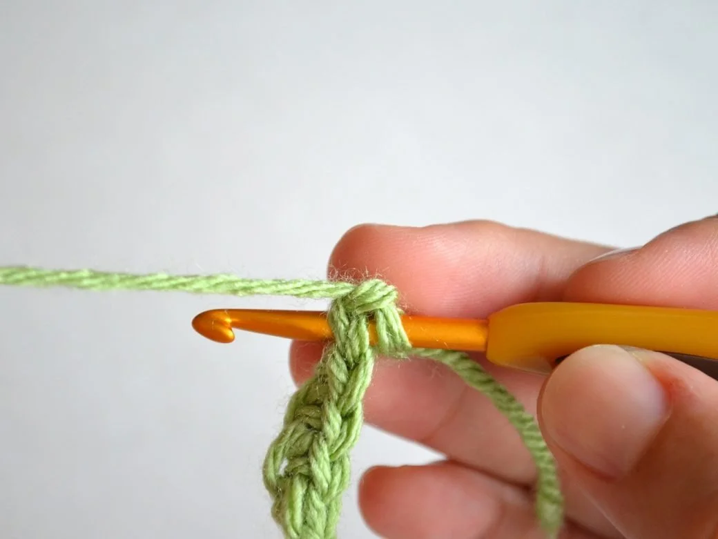 How To Make a Single Crochet — Pops de Milk - Fun and Nerdy Crochet ...