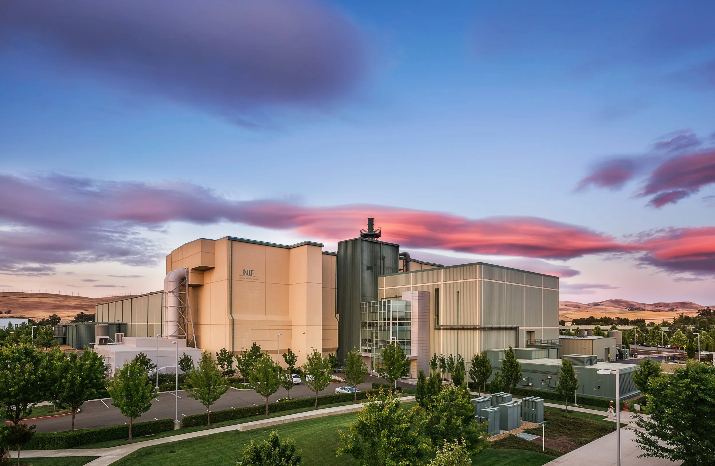 Longview Fusion Energy Systems