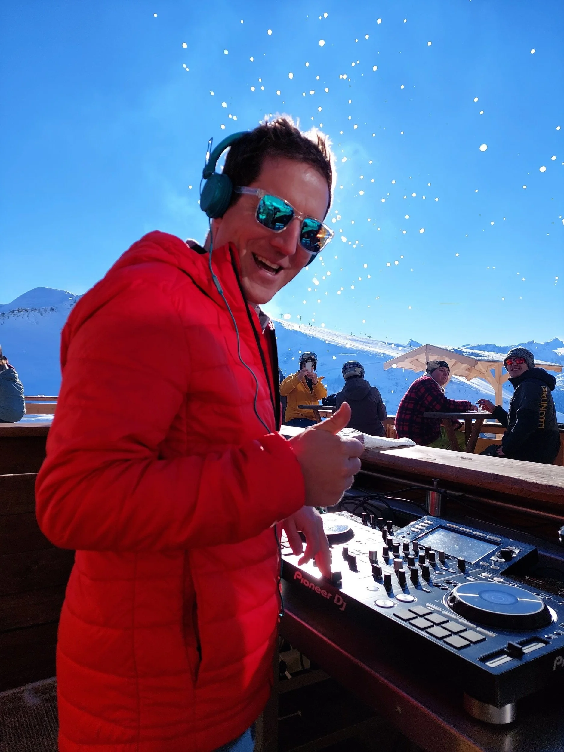 DJ Snowman Adelboden