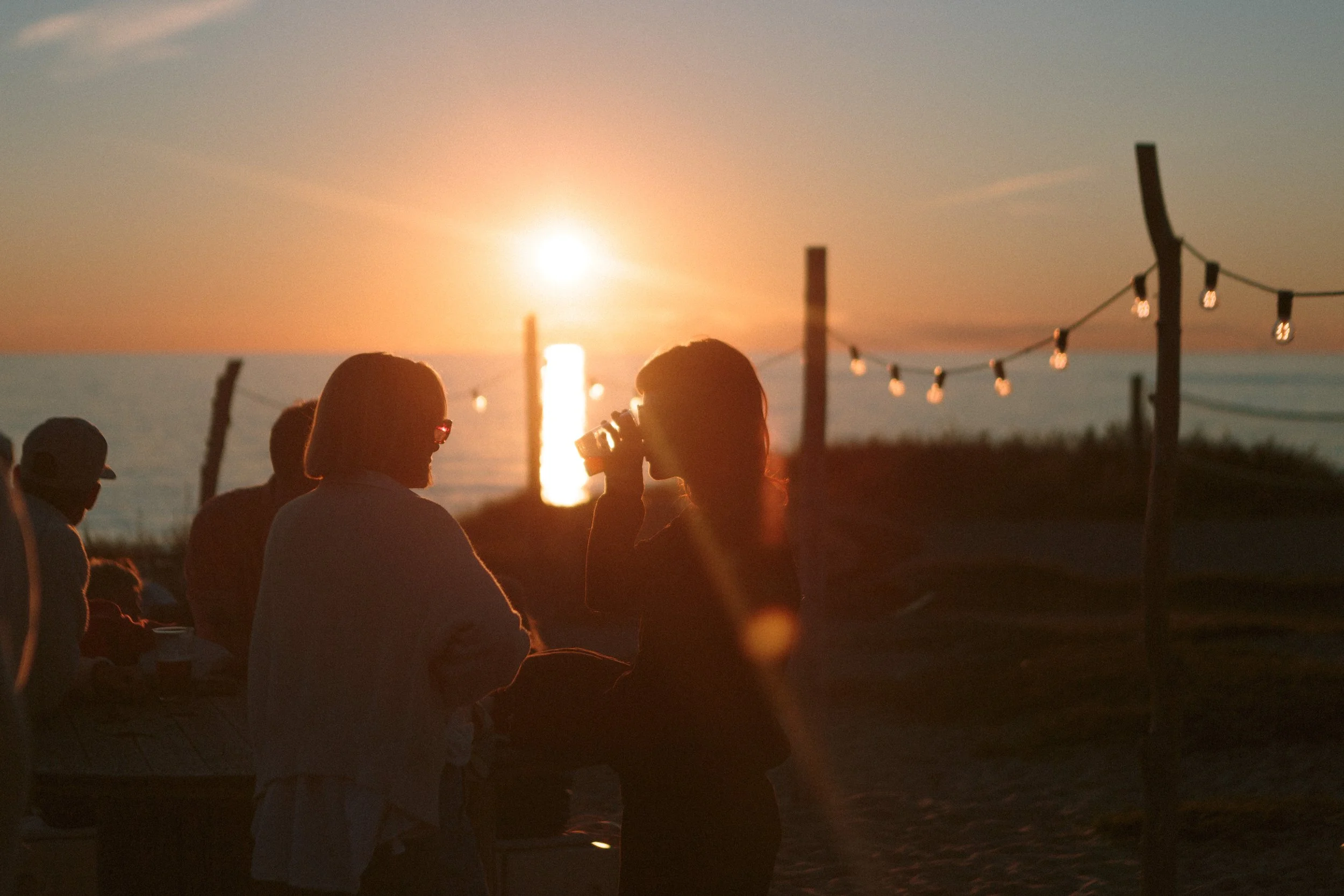 THE BEACH BAR — SURFLOGIET GOTLAND