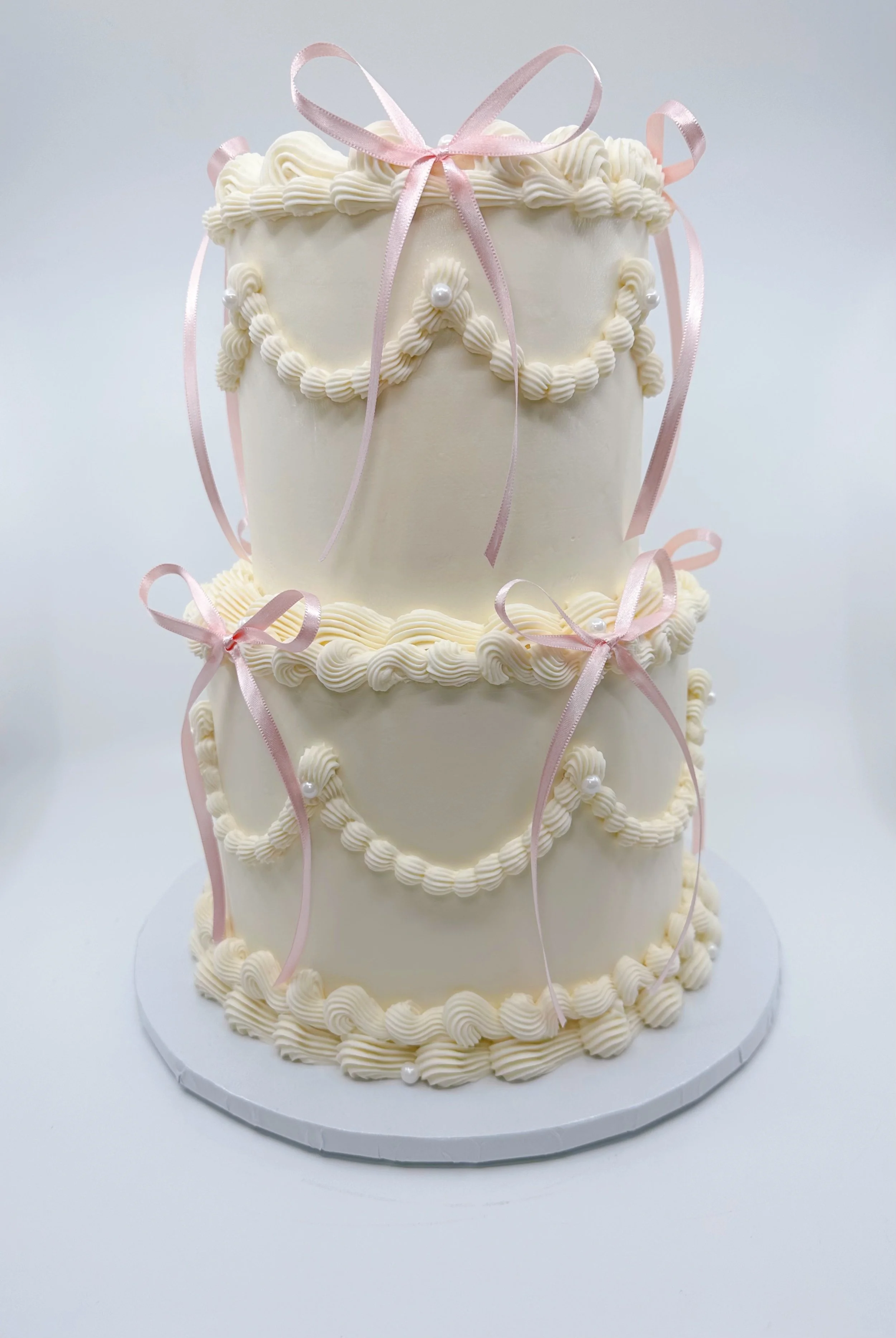 Ashlee Alexandra Cakes