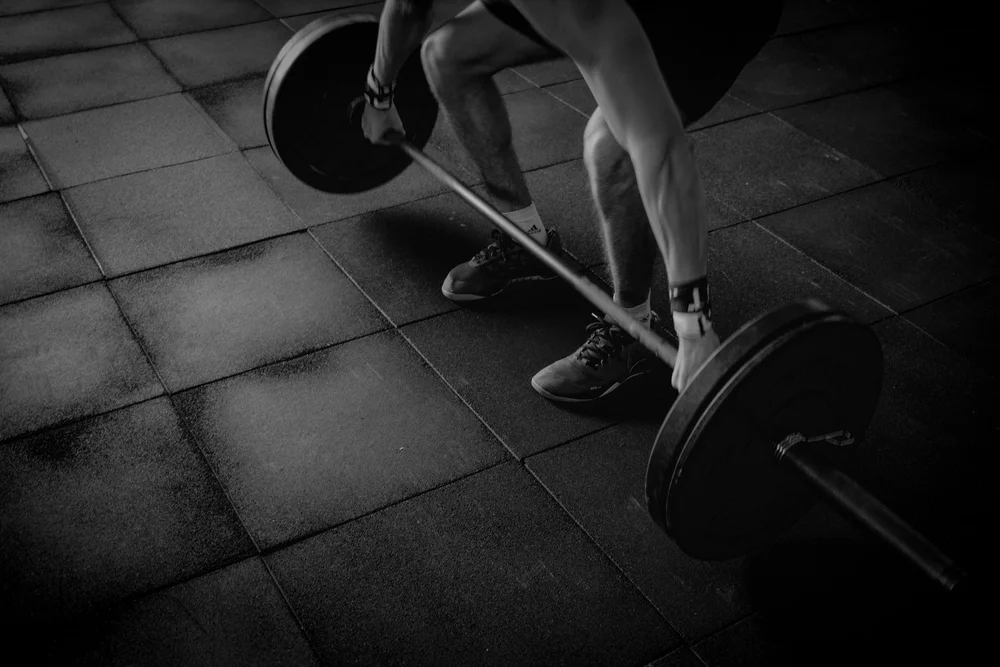 should-distance-runners-lift-weights-mako-running
