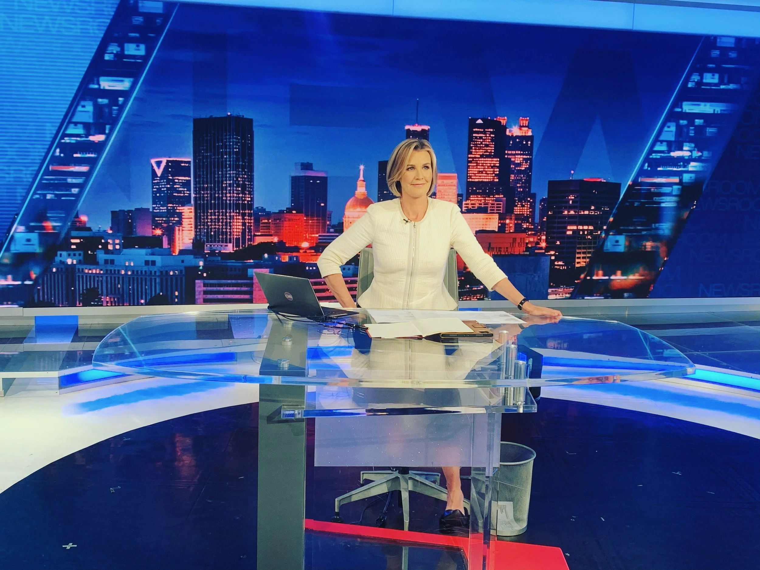 About — Robyn Curnow