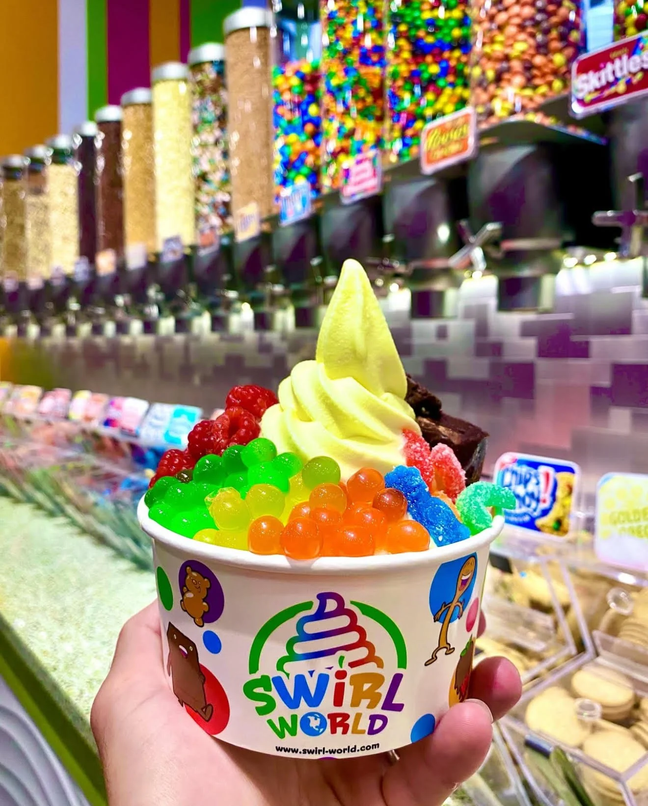Swirl World Frozen Treats | Canada's Only Self-Serve Sundae Bar!