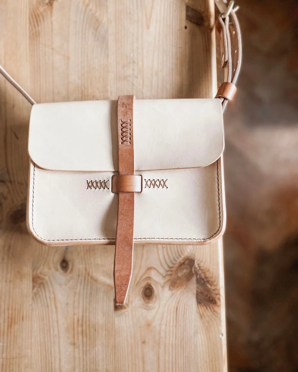 Vixen Tor Shoulder Bag | Warriner Leather