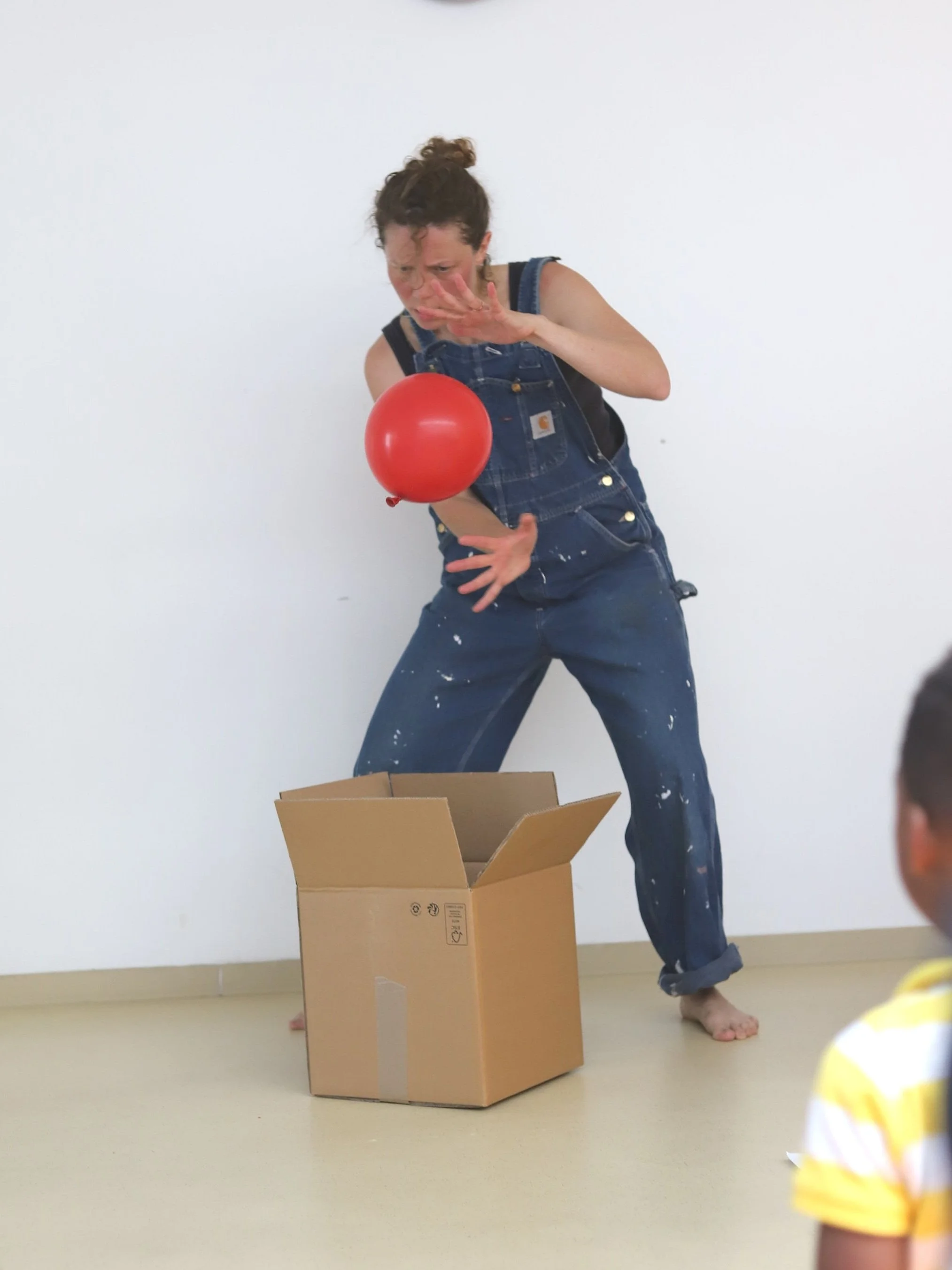 Mon Carton / My Cardboard Box