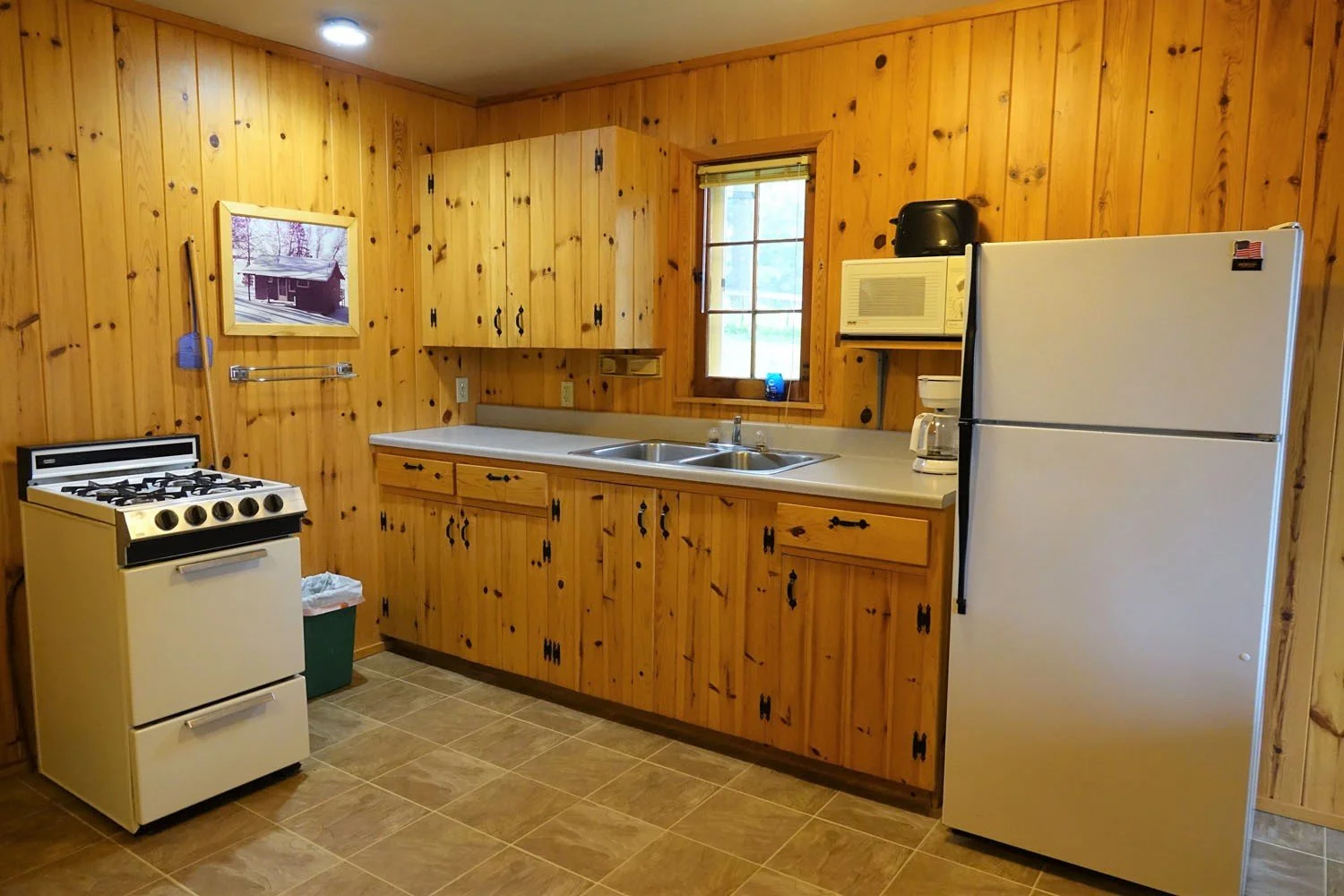 White Pine — Island View Resort