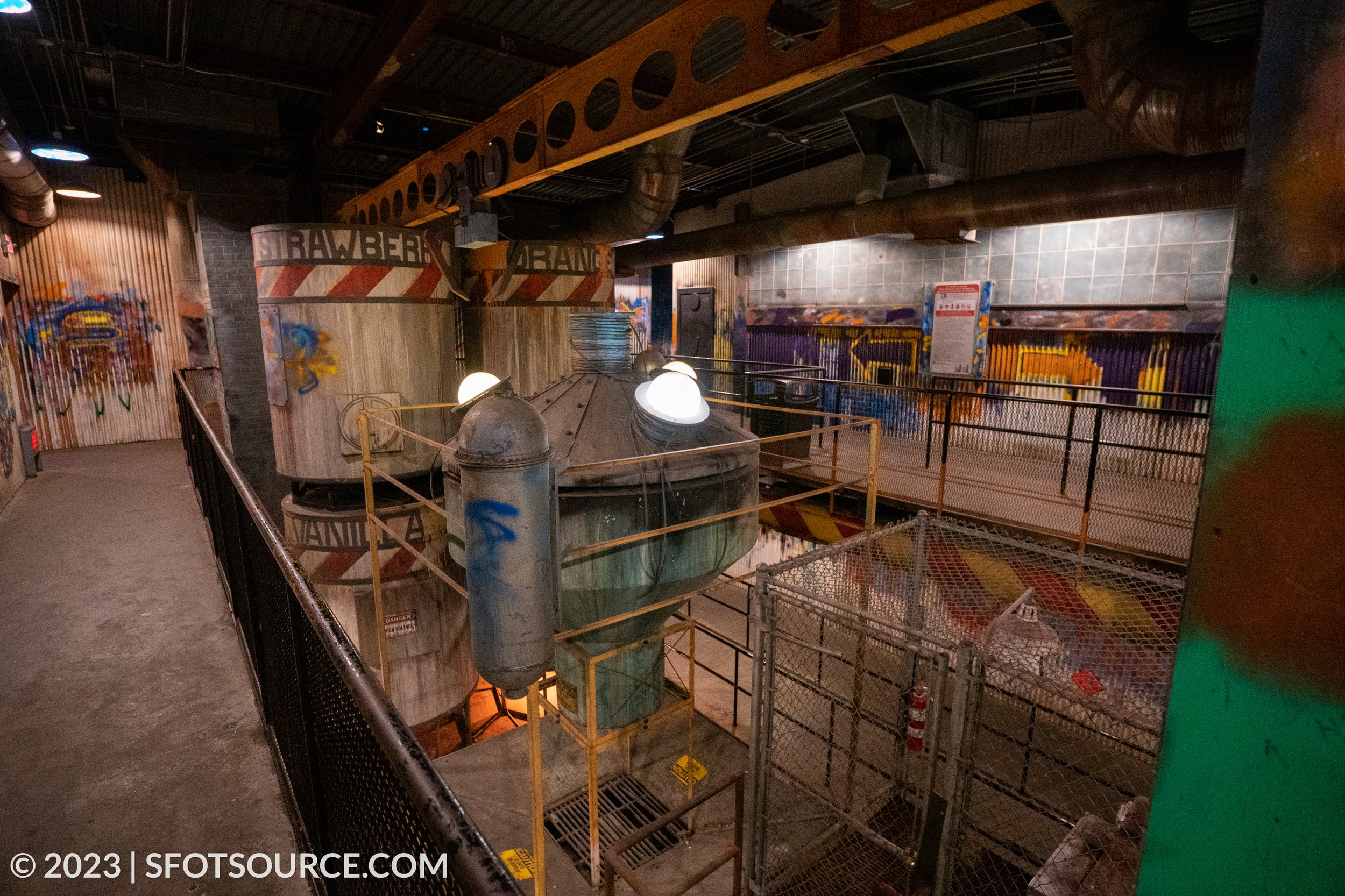 Mr. Freeze Roller Coaster | Six Flags Over Texas