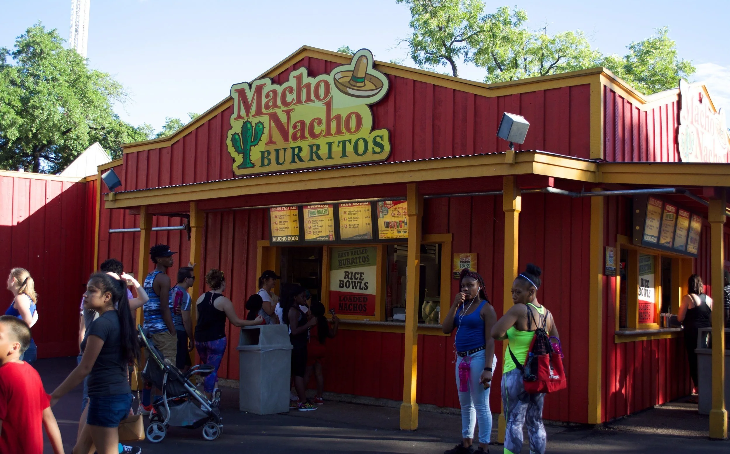 Macho Nacho | Six Flags Over Texas