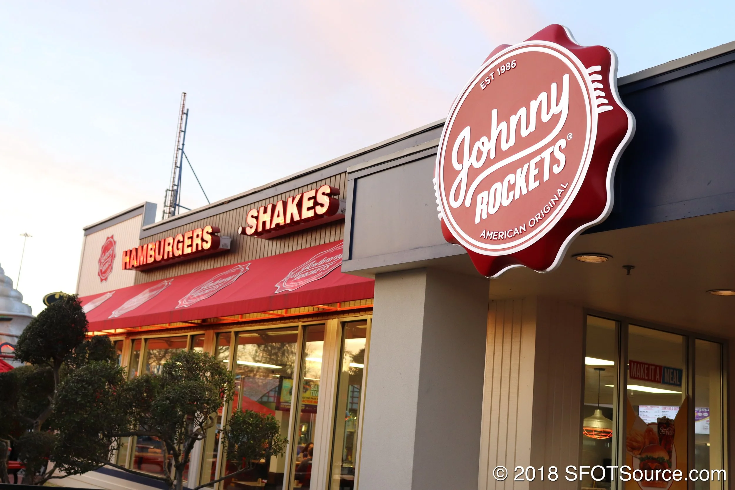 Johnny Rockets | Six Flags Over Texas