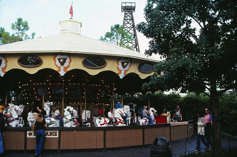 Silver Star Carousel | Six Flags Over Texas — SFOT Source