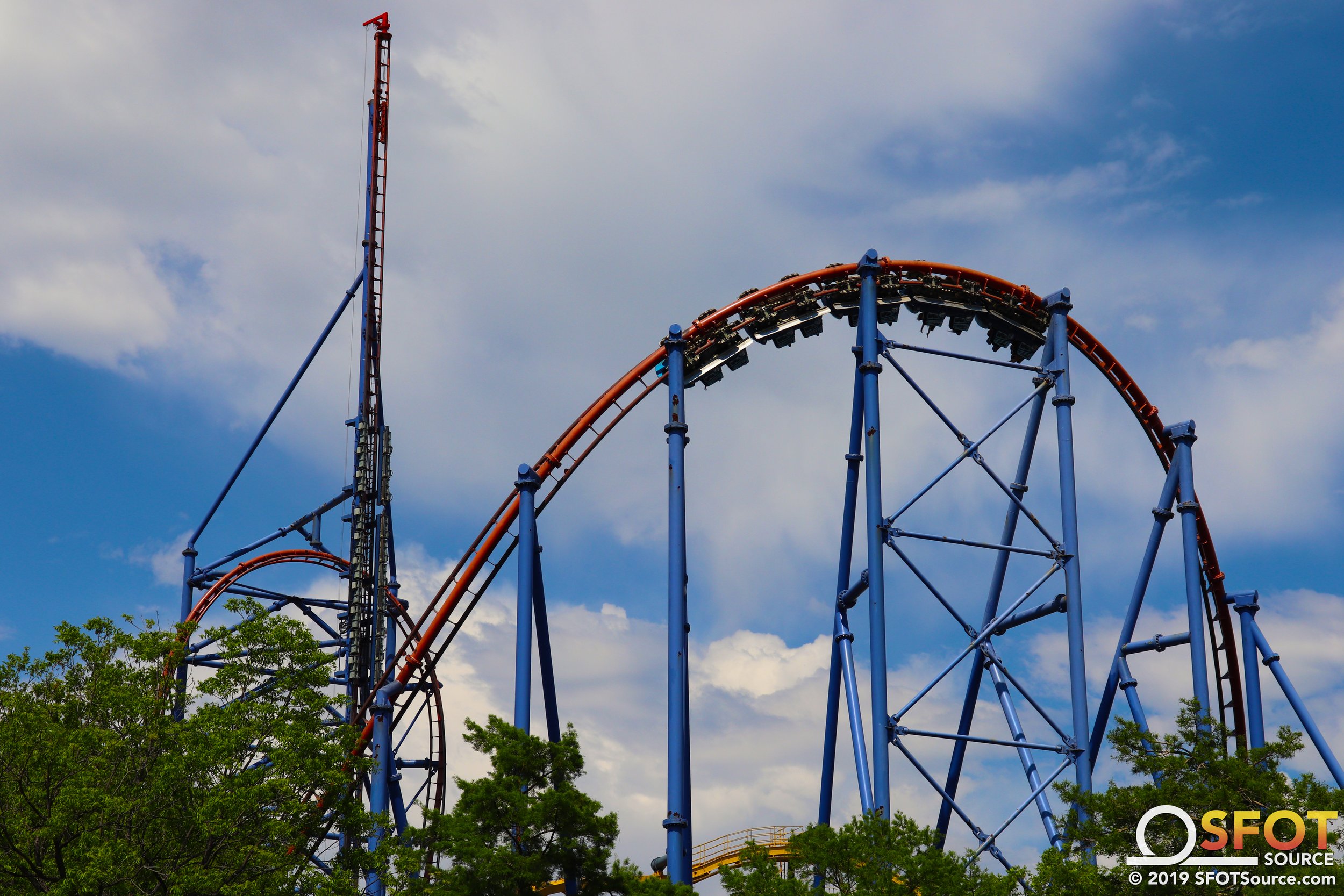 Mr. Freeze Roller Coaster | Six Flags Over Texas