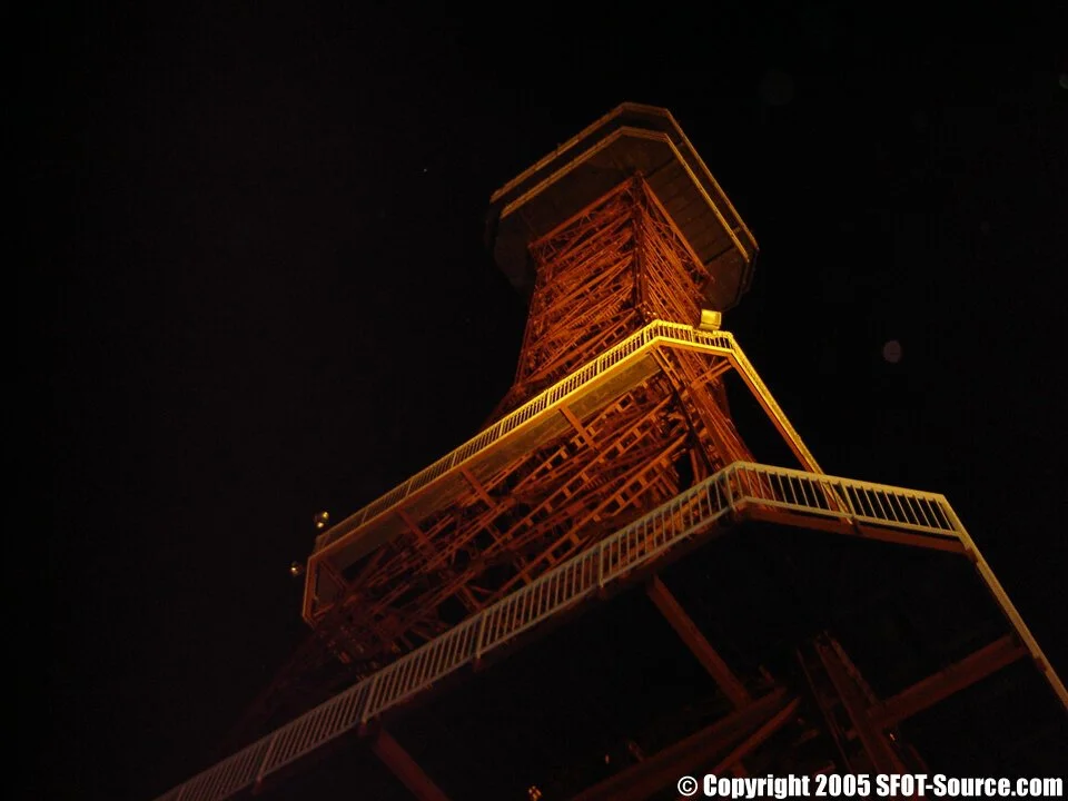 Oil Derrick | Six Flags Over Texas — SFOT Source