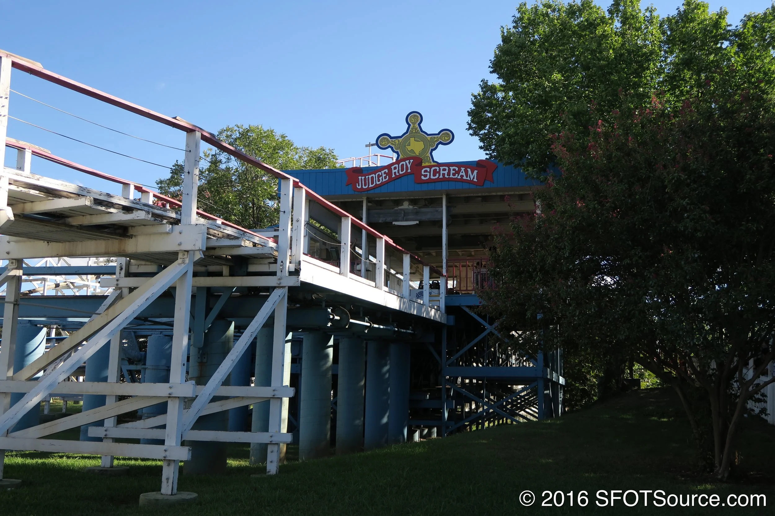 Judge Roy Scream | Six Flags Over Texas — SFOT Source