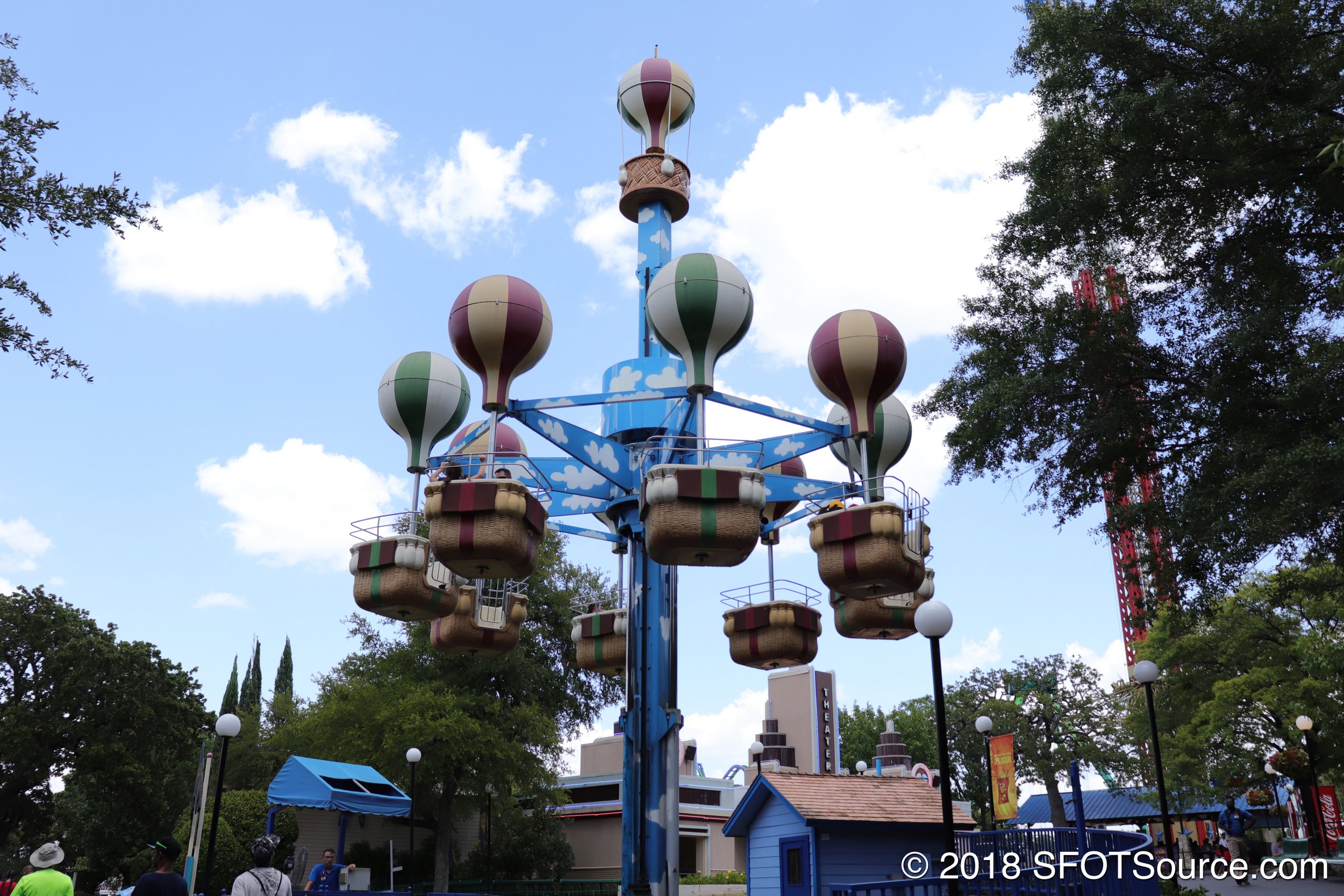Cloud Bouncer | Six Flags Over Texas — SFOT Source