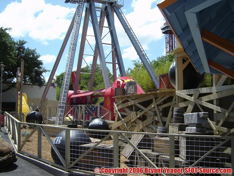 ACME Rock-n-Rocket | Six Flags Over Texas — SFOT Source