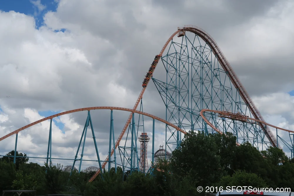 Titan Hyper Coaster | Six Flags Over Texas