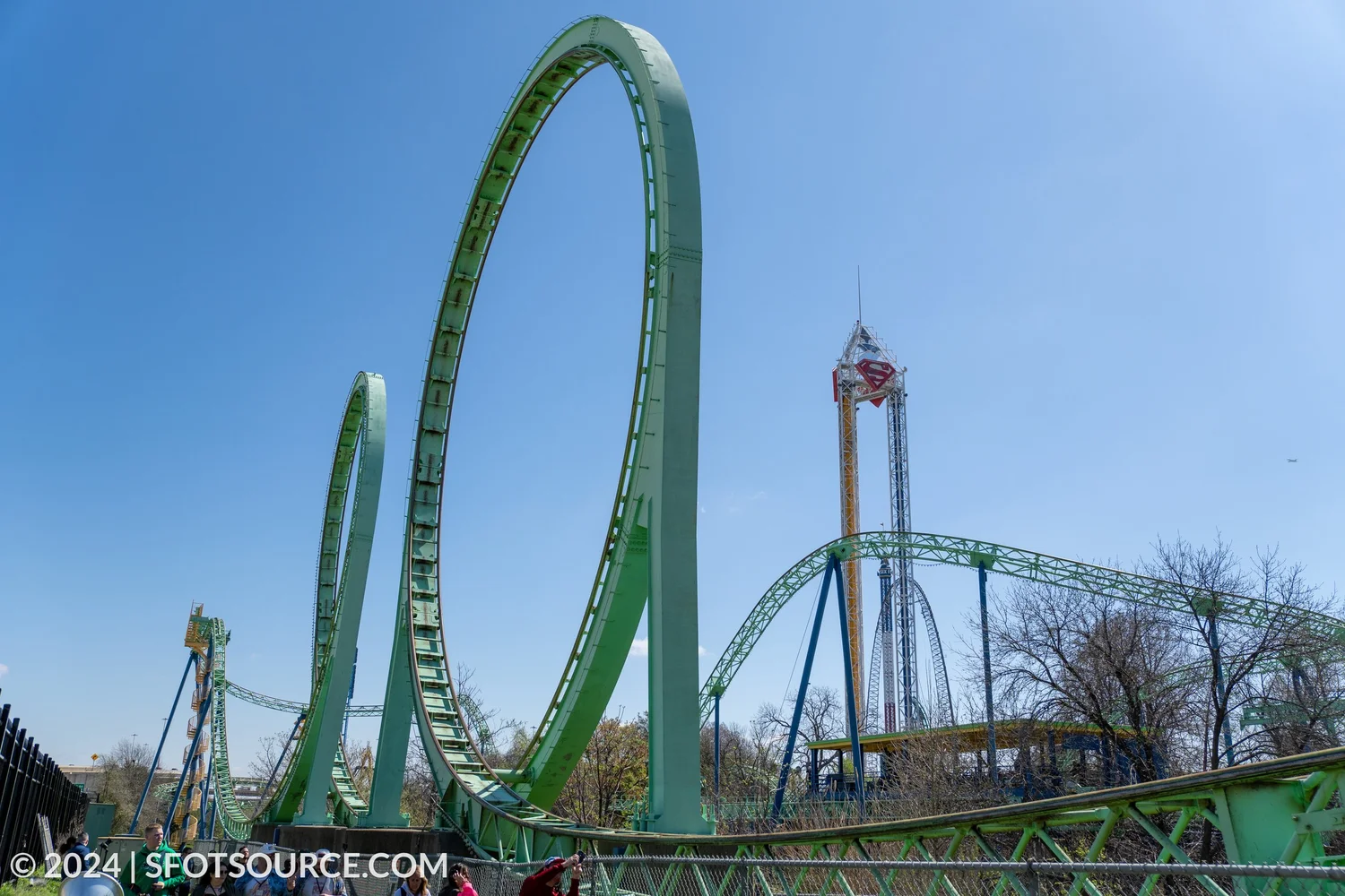 Shock Wave Roller Coaster | Six Flags Over Texas