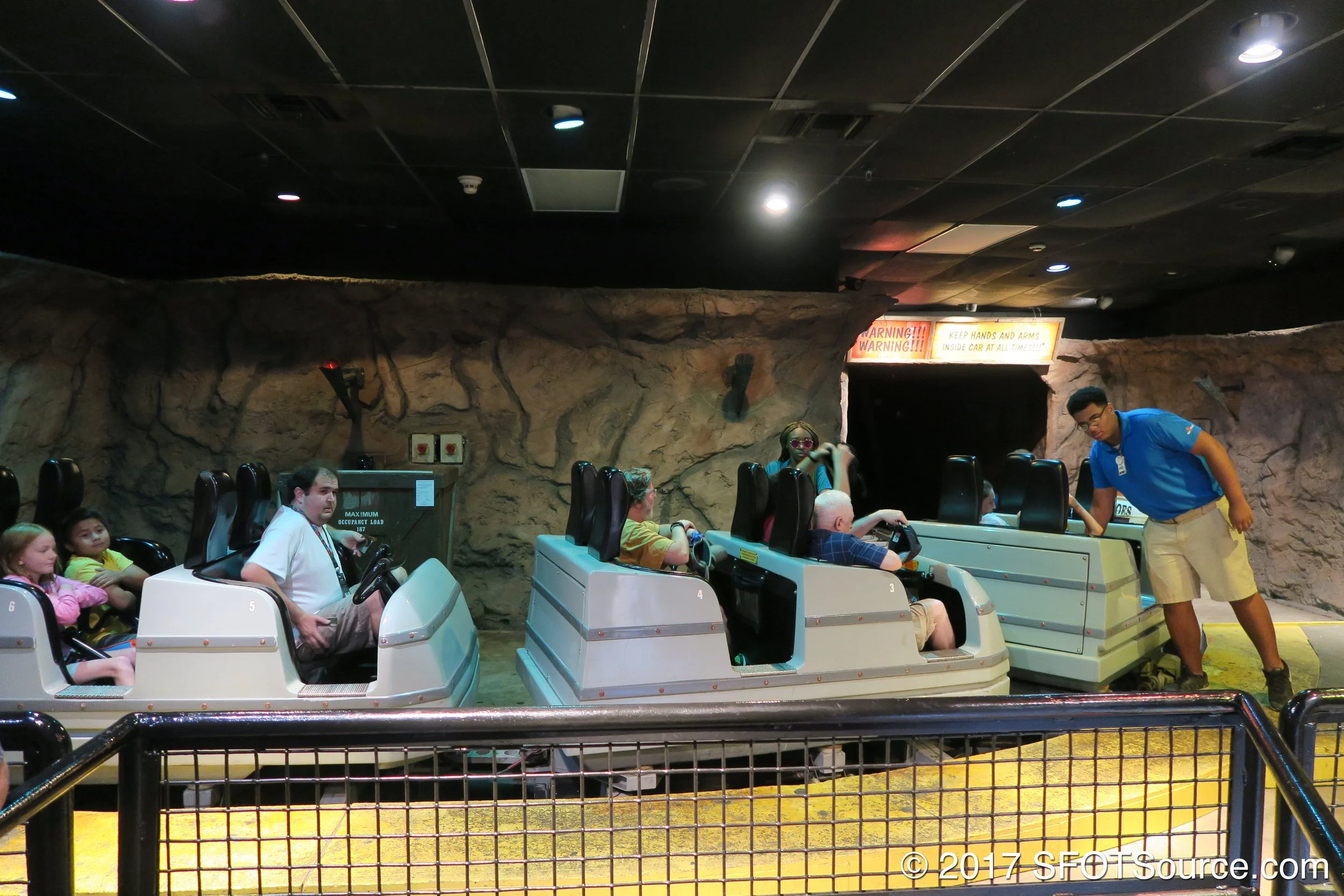 Runaway Mountain | Six Flags Over Texas — SFOT Source