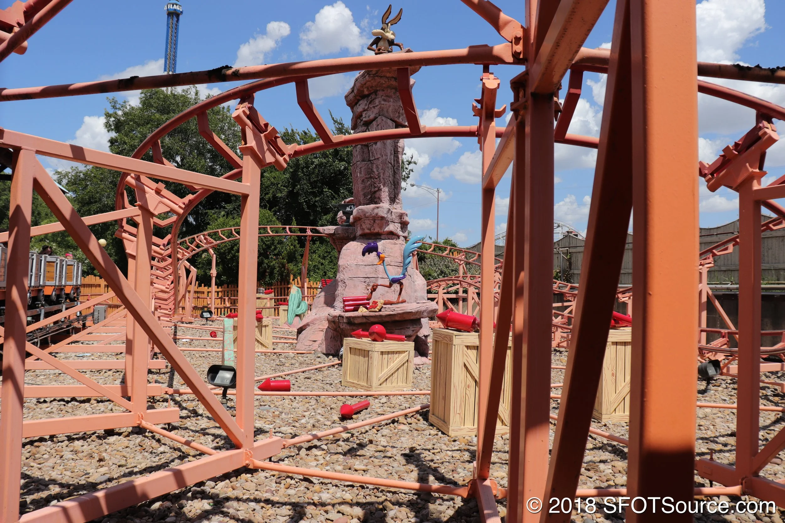 Wile E. Coyote's Grand Canyon Blaster Coaster | Six Flags Over Texas
