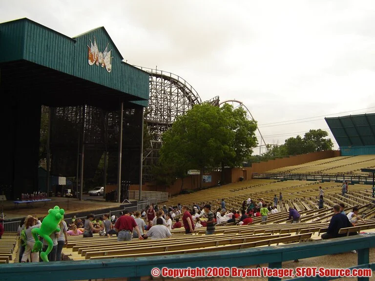 Music Mill Amphitheater | Six Flags Over Texas