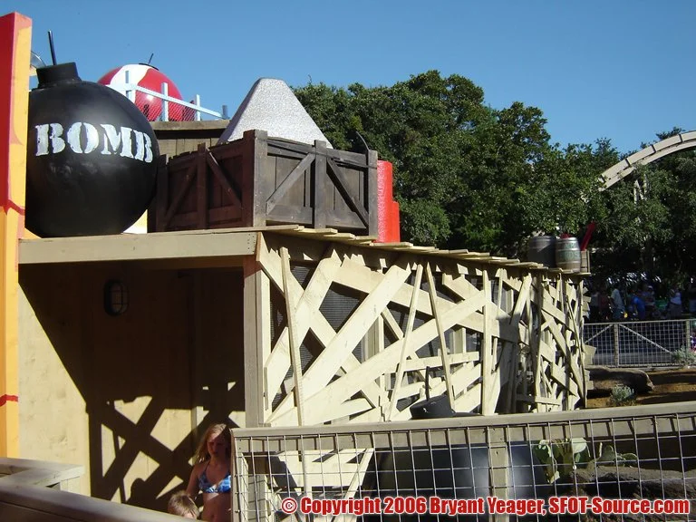 ACME Rock-n-Rocket | Six Flags Over Texas — SFOT Source