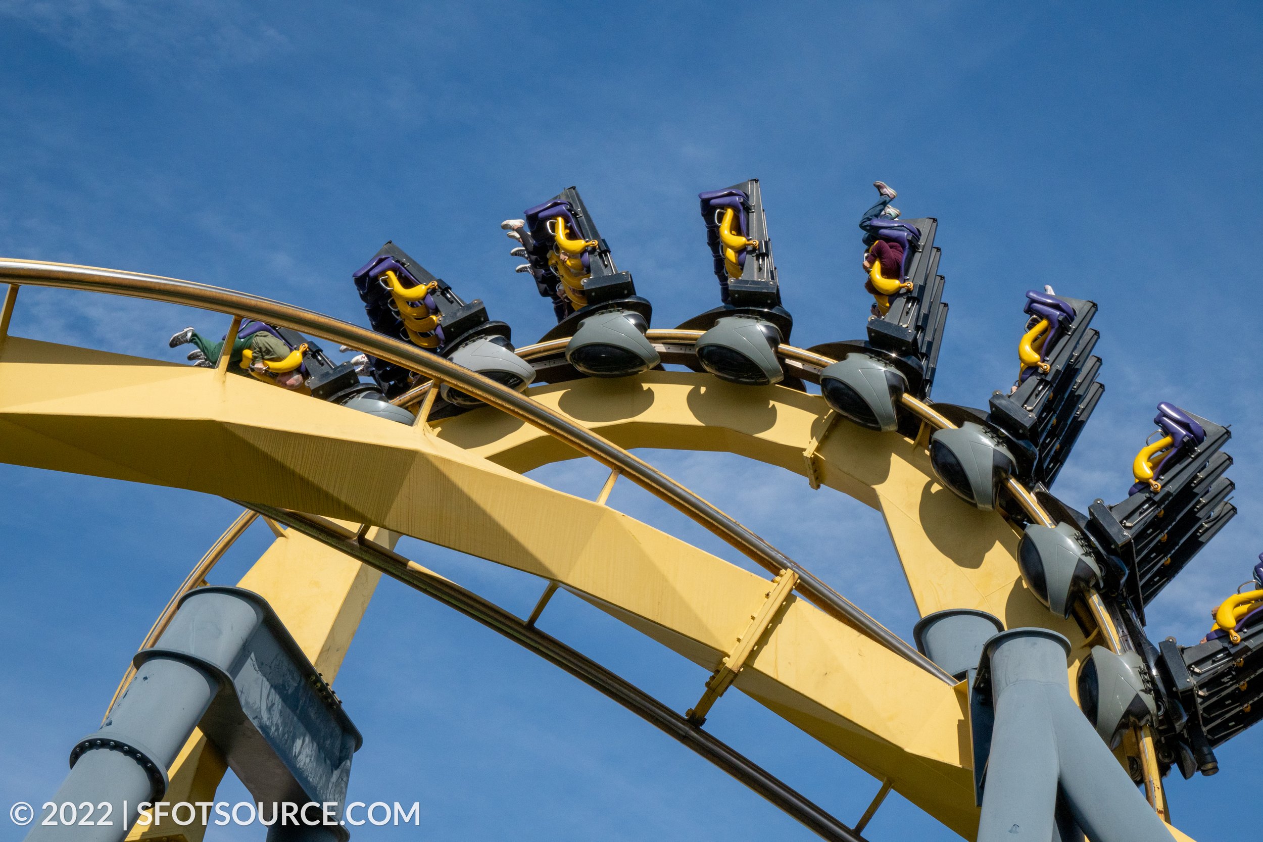 Batman: The Ride Roller Coaster | Six Flags Over Texas