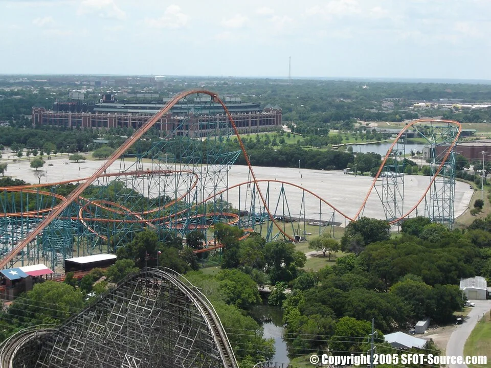 Titan Hyper Coaster | Six Flags Over Texas