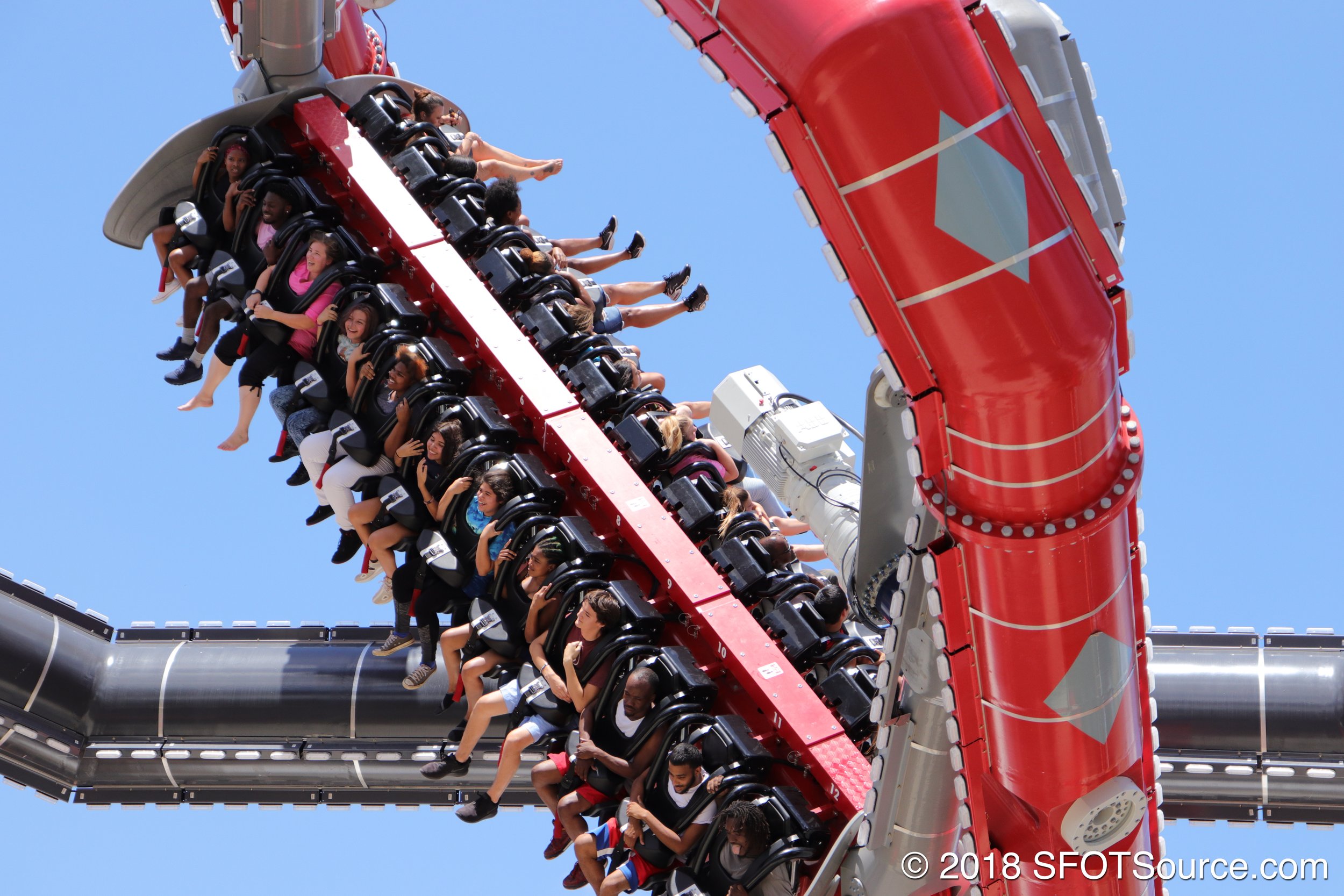 Harley Quinn Spinsanity | Six Flags Over Texas — SFOT Source