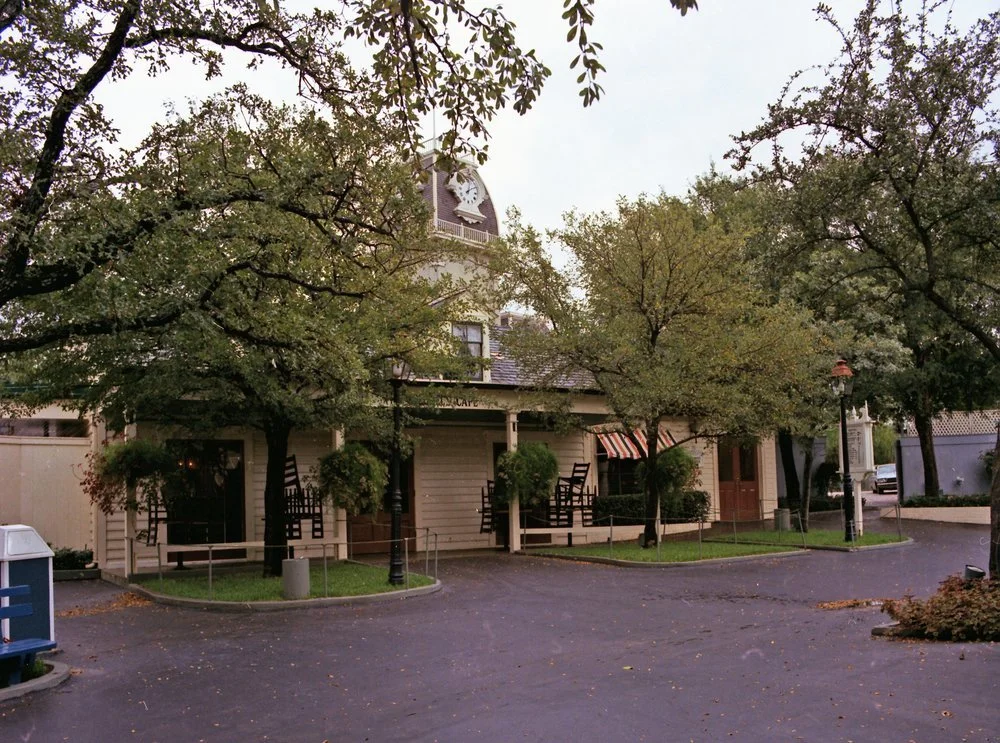 Primo's Pizzeria | Six Flags Over Texas
