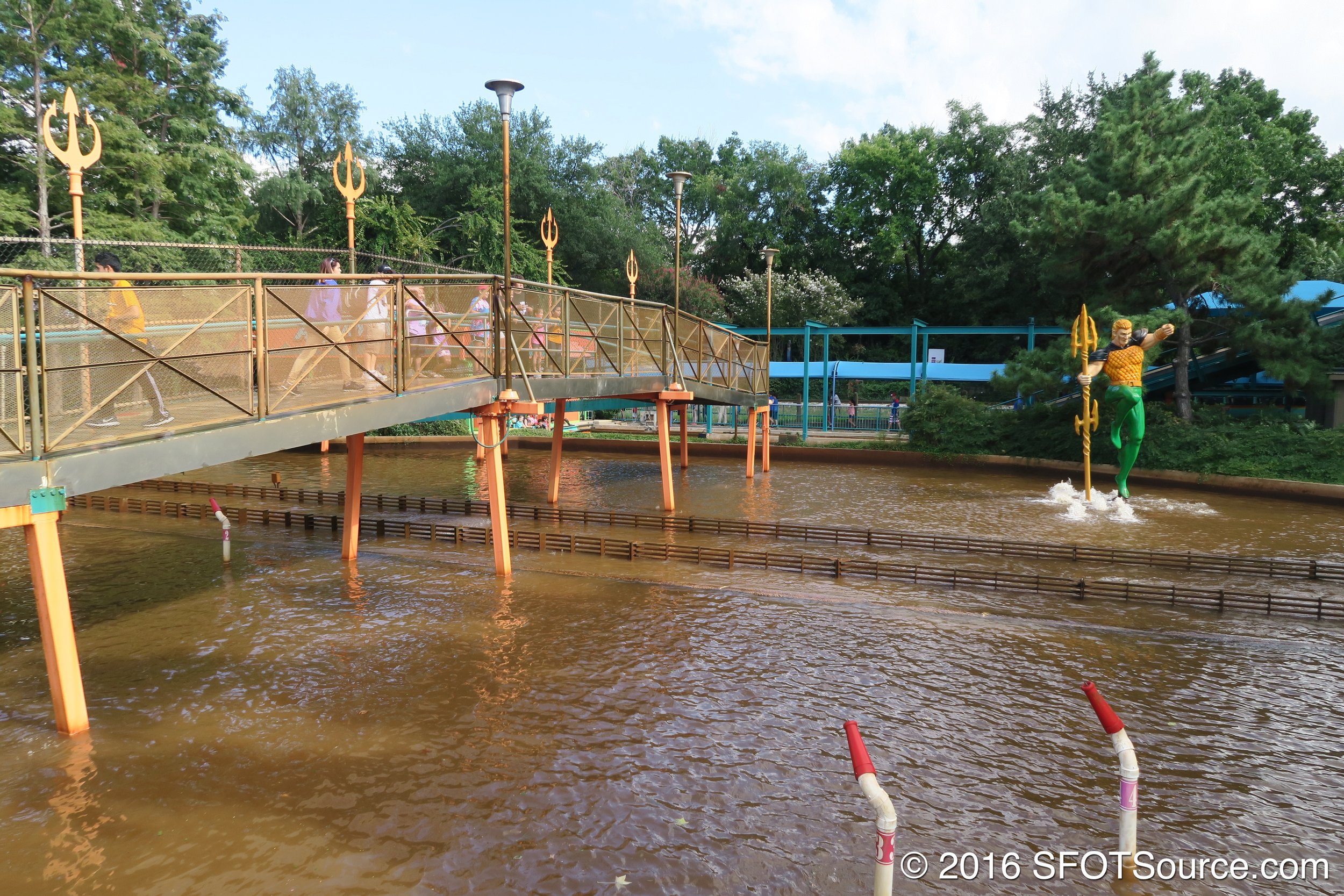 Aquaman Splashdown | Six Flags Over Texas — SFOT Source
