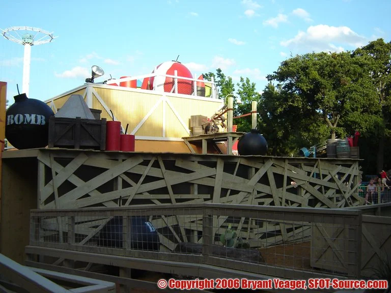ACME Rock-n-Rocket | Six Flags Over Texas — SFOT Source