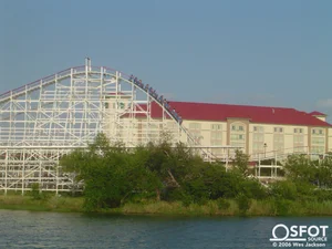 Judge Roy Scream Wooden Coaster | Six Flags Over Texas