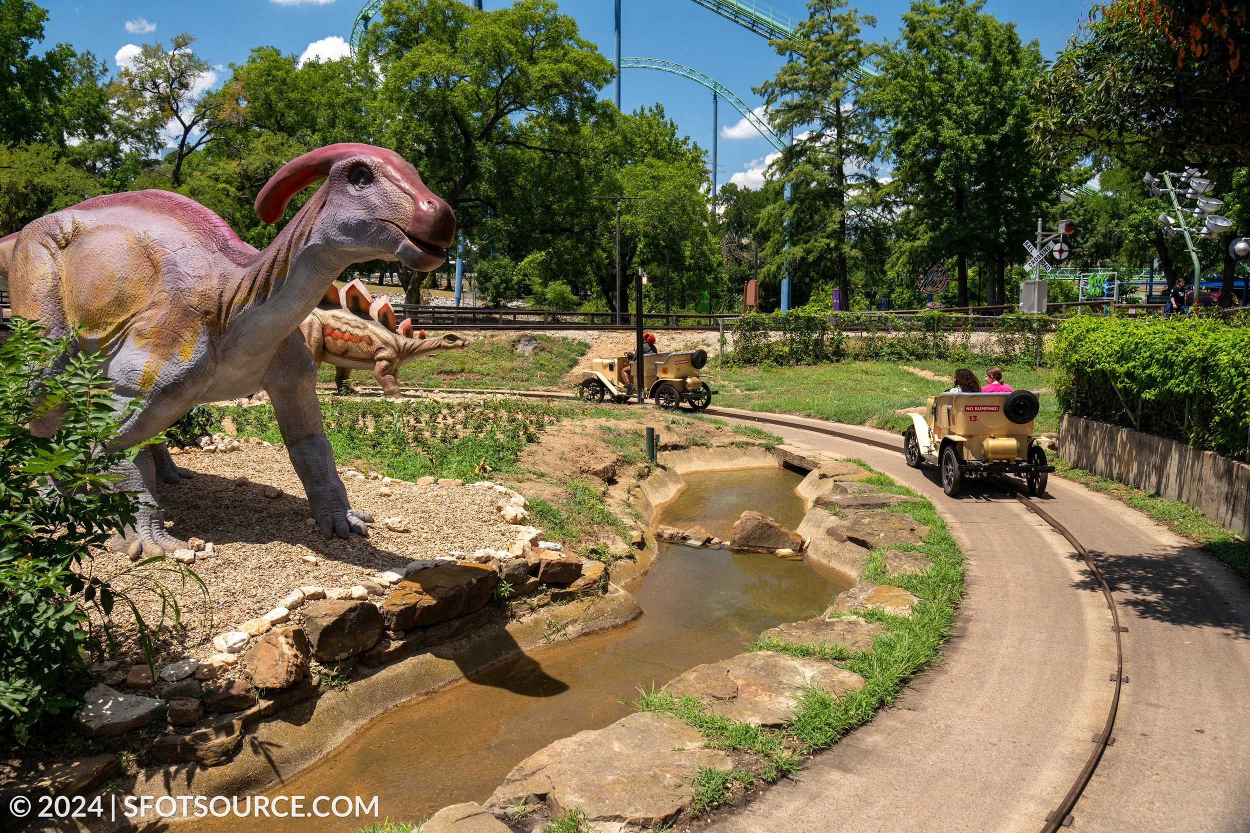 Dino Off Road Adventure Car Ride | Six Flags Over Texas