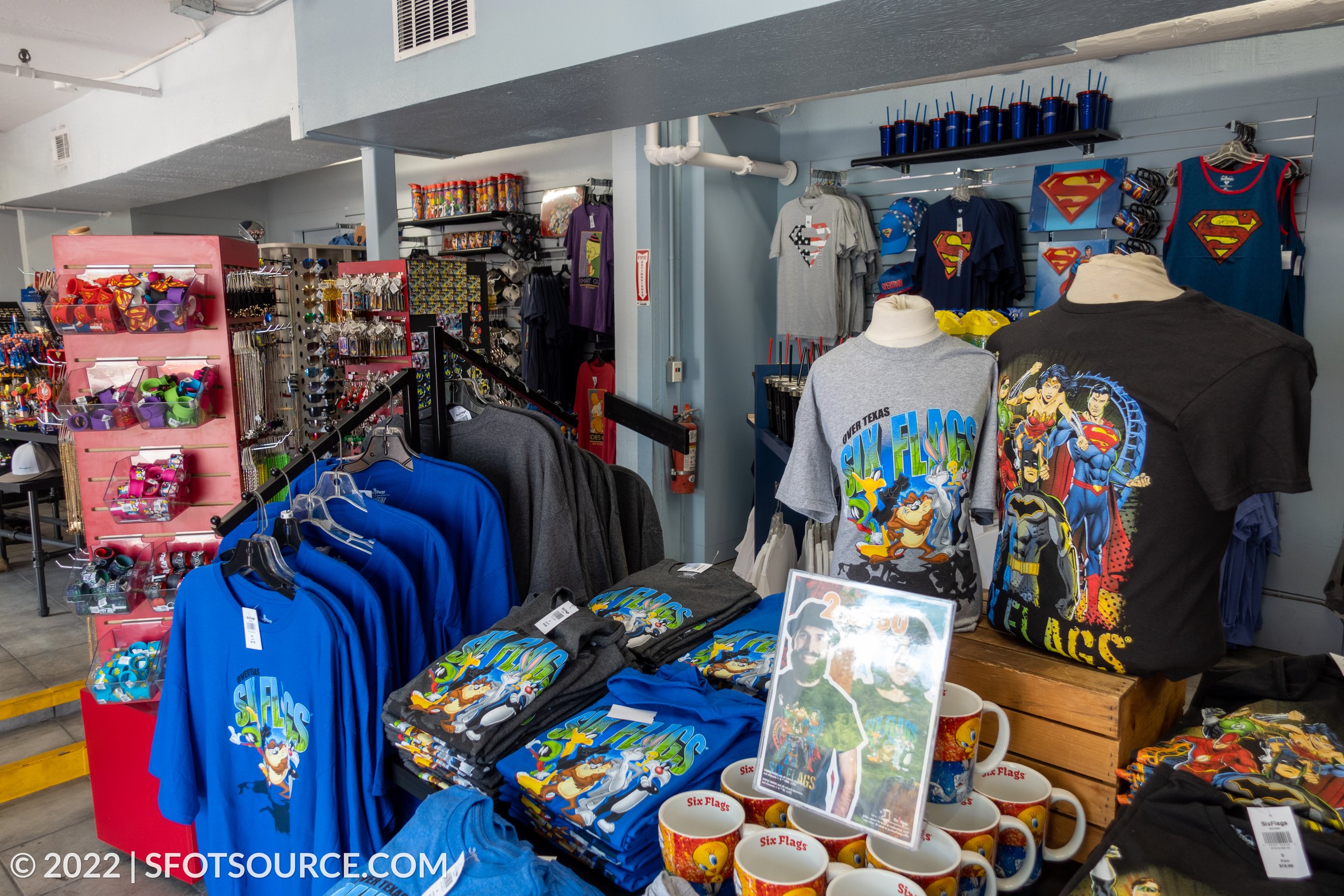 Looney Tunes Apparel Store