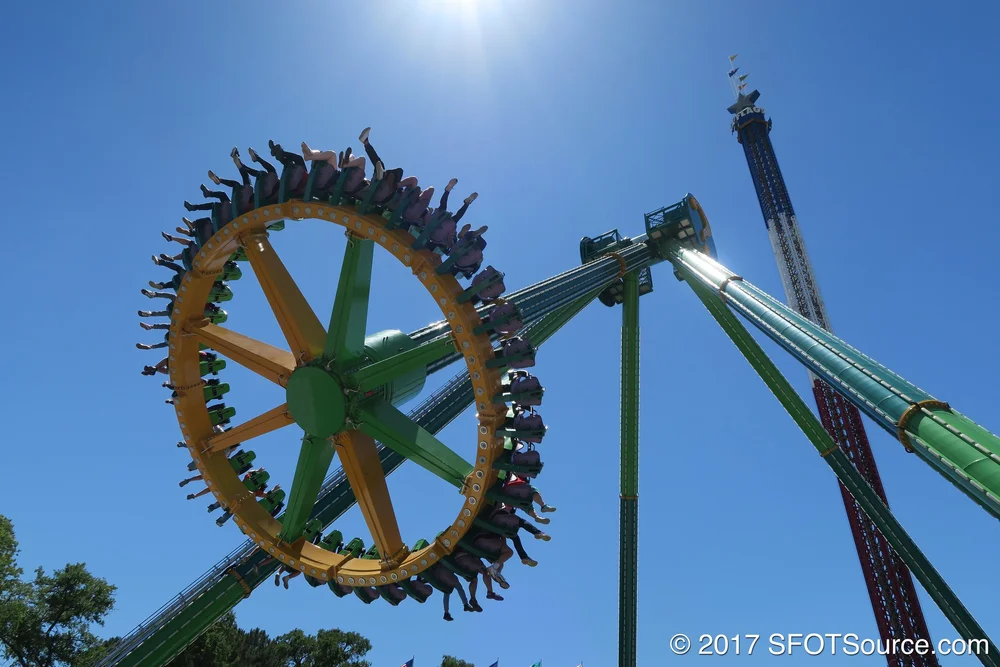 The Riddler Revenge Thrill Ride | Six Flags Over Texas