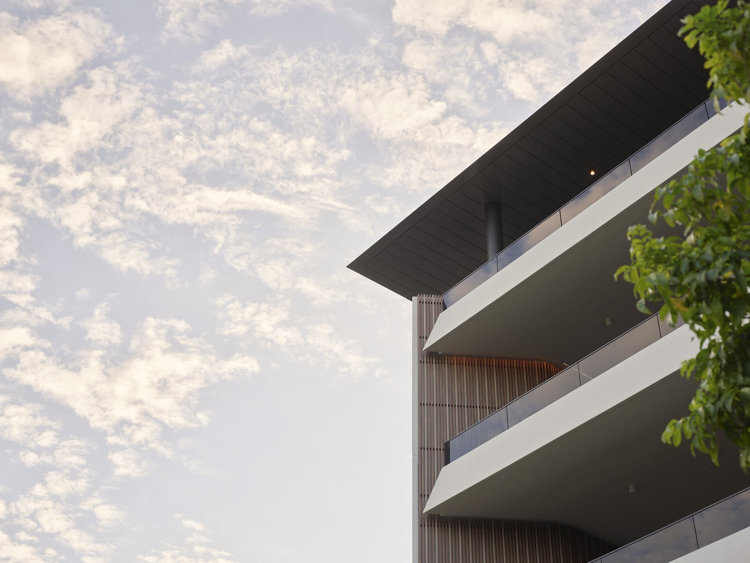 Lagune Moffat Beach by Joe Adsett — Joe Adsett