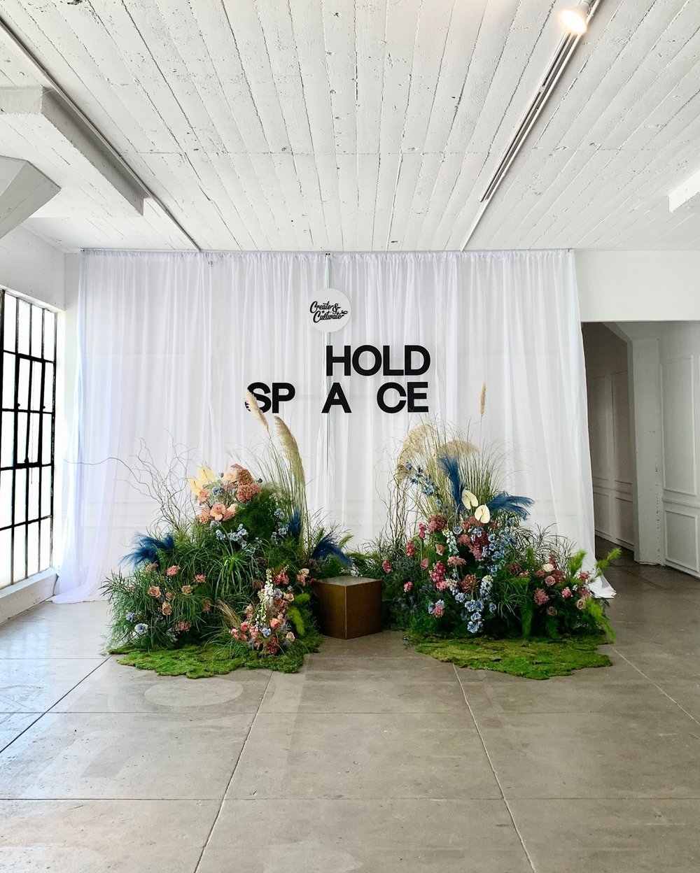 PORTFOLIO — BIA BLOOMS