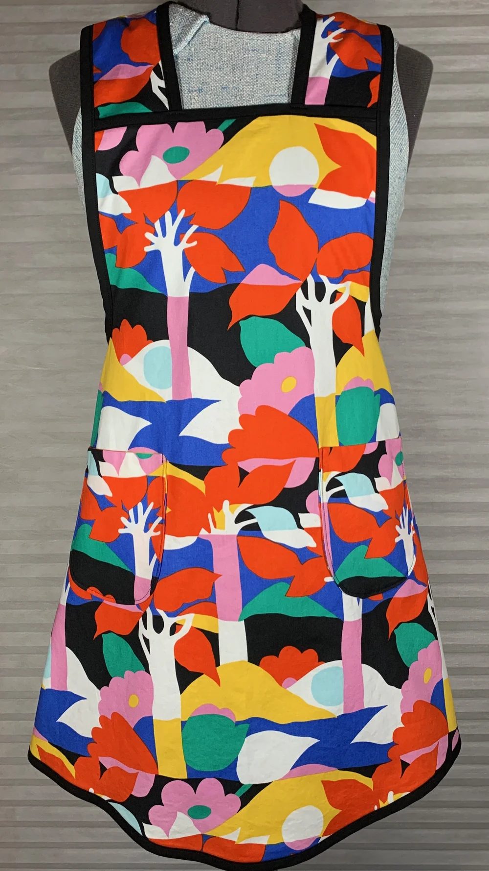 Yo Momma's Apron Strings