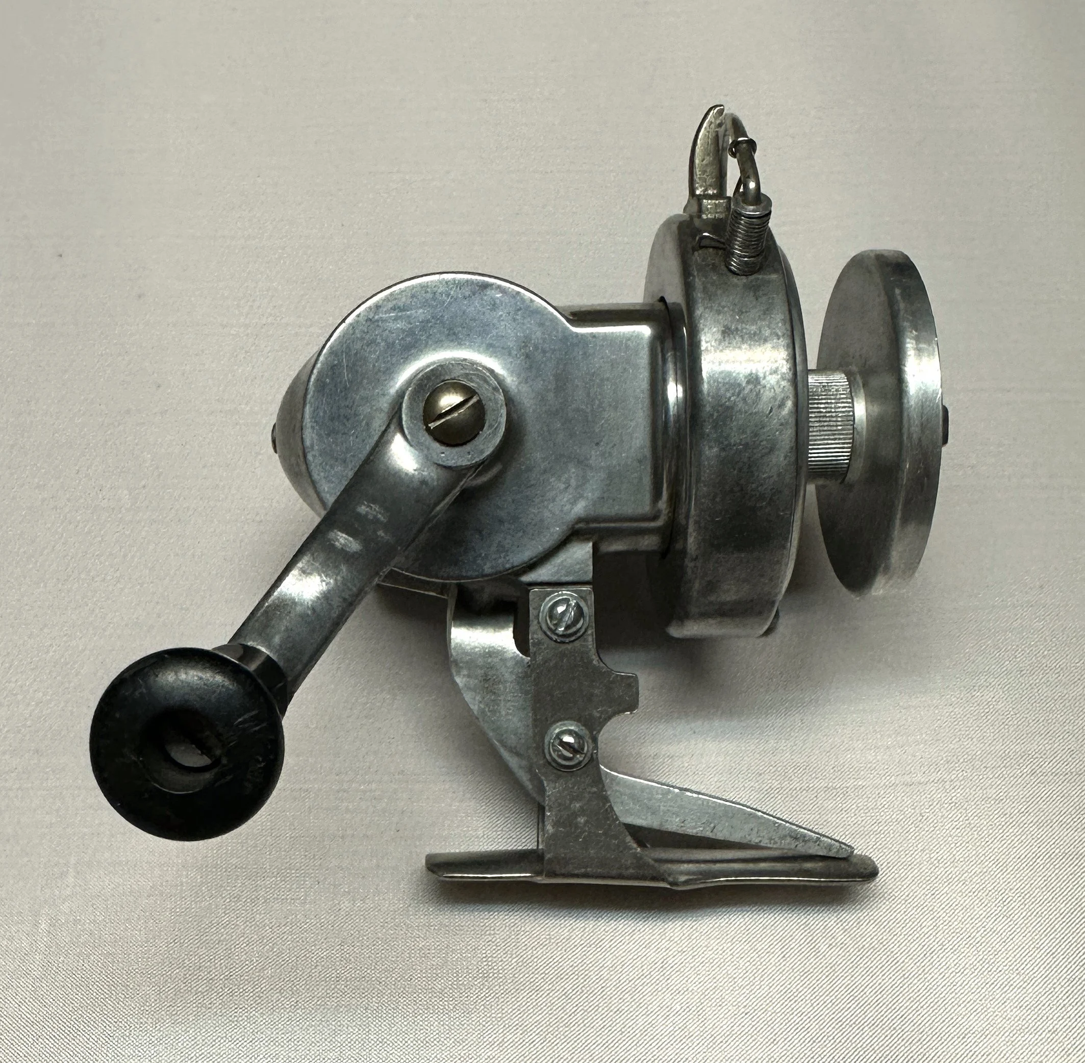 Shakespeare Model 1975 DH Bicentennial Baitcasting Reel — Vintage Anglers