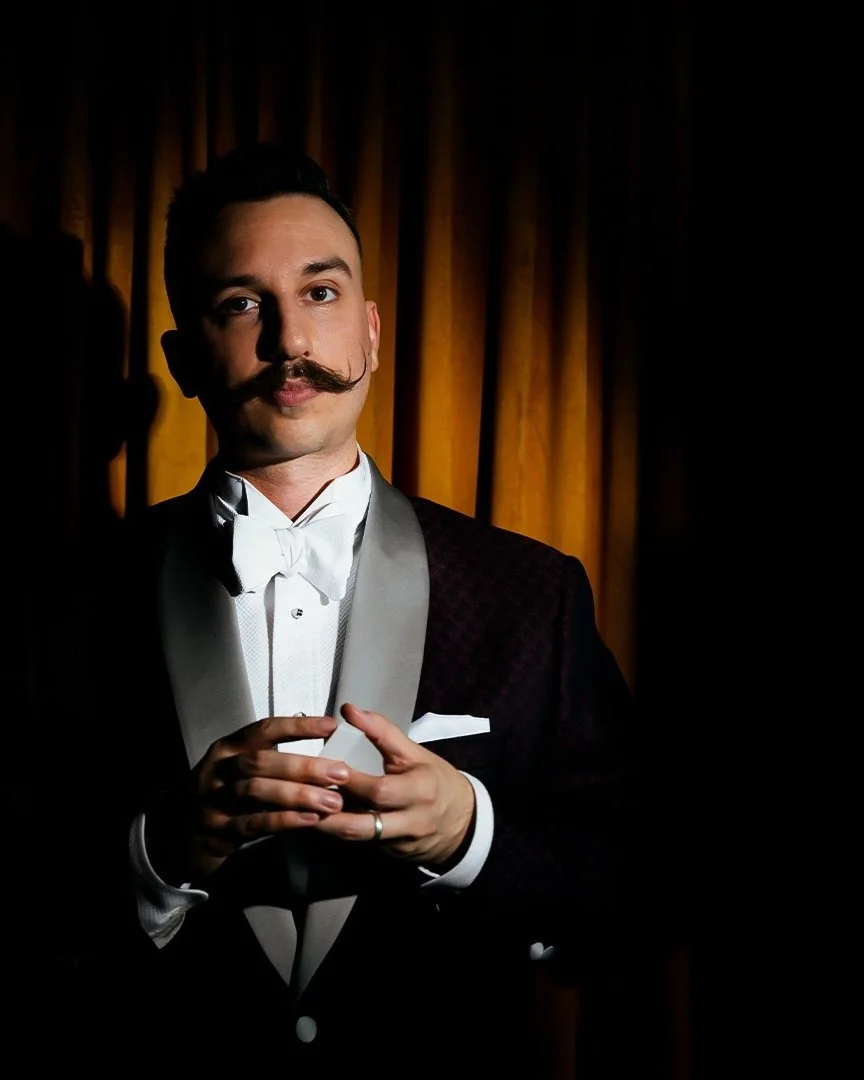 The Business of Magic: What It Takes to Be a Professional Magician ...